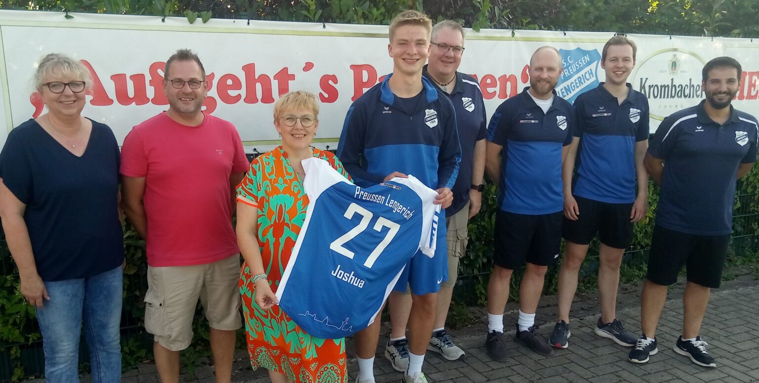 Riesenlob für FSJ-ler Joshua Kohnhorst bei Verabschiedung – SC Preussen ...